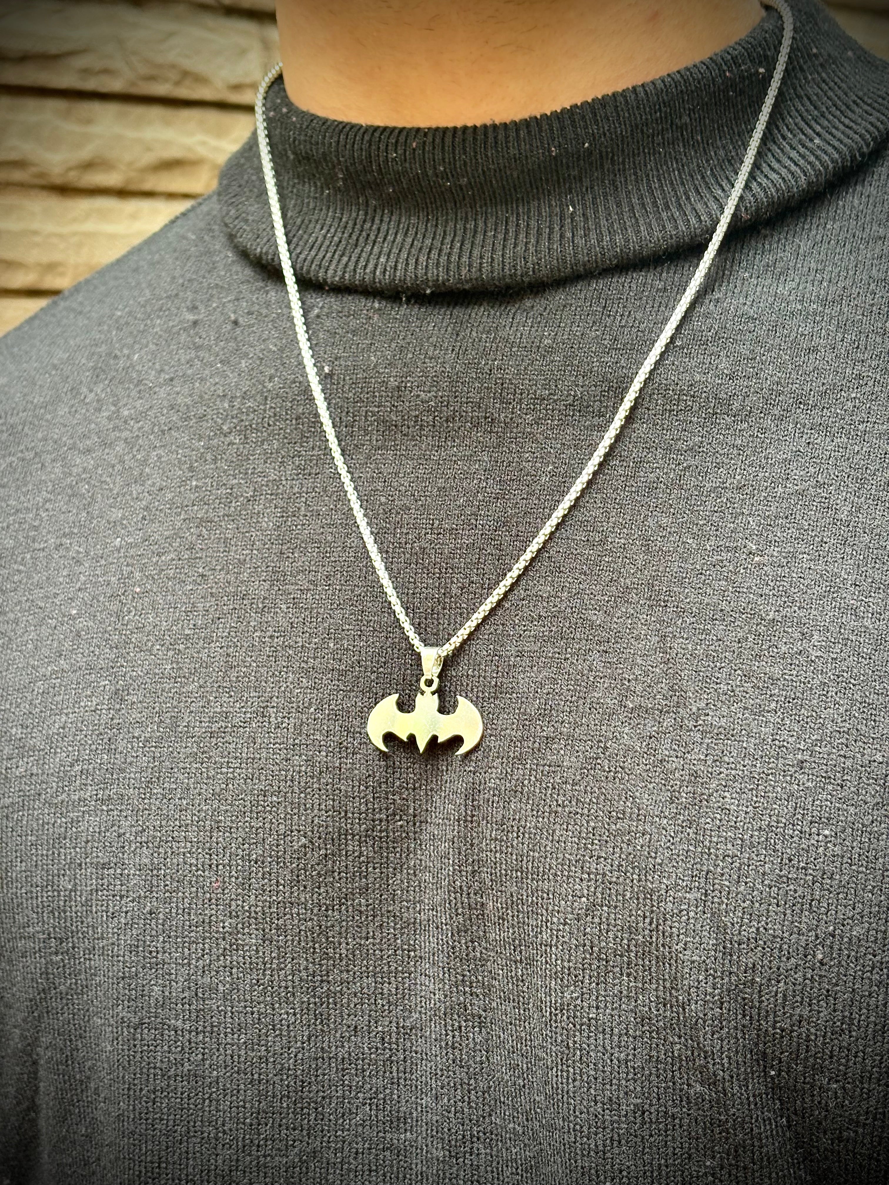 Batman pendant with chain (Limited edition) – Gonzo
