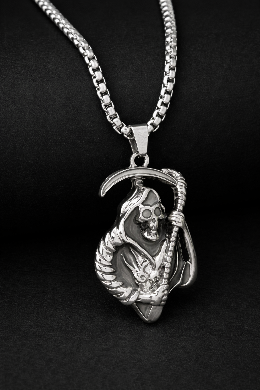 Grim reaper pendant with chain (Rhodium night glowing edition) – Gonzo