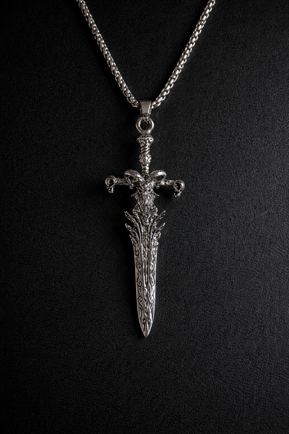 Vampires Sword pendant with chain (limited edition) – Gonzo